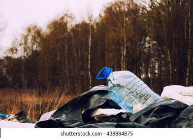 Illegal dumping Images, Stock Photos & Vectors | Shutterstock