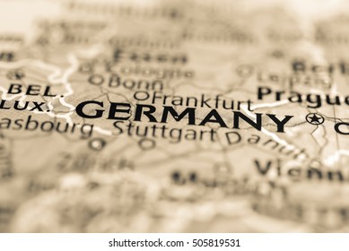2,587 World map germany pin Images, Stock Photos & Vectors | Shutterstock