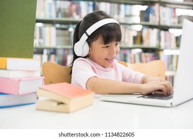 Girls Using Computers Study Library Knowledge Stock Photo 1134822605 ...