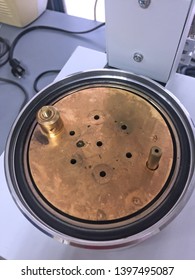 Gold Coating Scanning Electron Microscope By Foto Stok 1397495087 ...