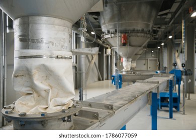 340 Inside grain silo Images, Stock Photos & Vectors | Shutterstock
