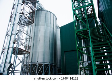 340 Inside grain silo Images, Stock Photos & Vectors | Shutterstock