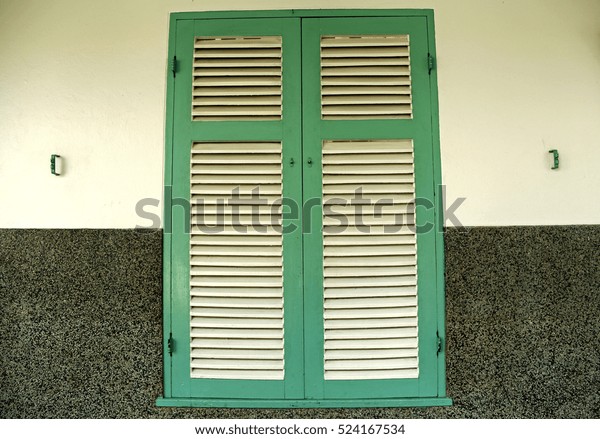 Green Window Frame Backgrounds Stock Photo 524167534 | Shutterstock
