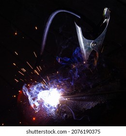 Grounding Welding Clamp Grounding Clamp Cable Stock Photo 2076190375 ...