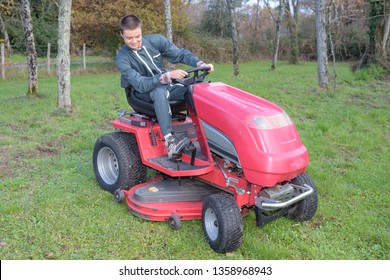 809 Groundskeeper Images, Stock Photos & Vectors | Shutterstock