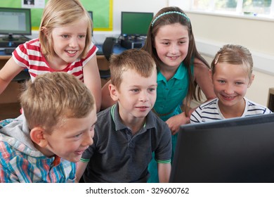 Group Elementary Pupils Computer Class Stock Photo 540658150 | Shutterstock