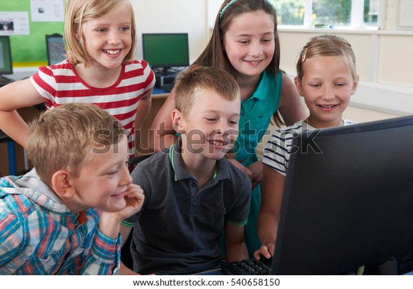 Group Elementary Pupils Computer Class Stock Photo 540658150 | Shutterstock