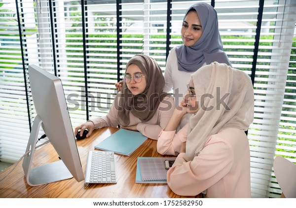 Group Muslim Students Using Learning Computer Stock Photo 1752582950 ...