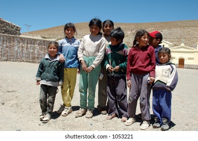 2,637 Groups of children in third world Images, Stock Photos & Vectors ...
