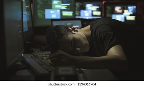 45,519 Computer sleep Images, Stock Photos & Vectors | Shutterstock