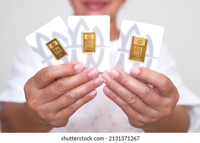 186 Logam mulia Images, Stock Photos & Vectors | Shutterstock