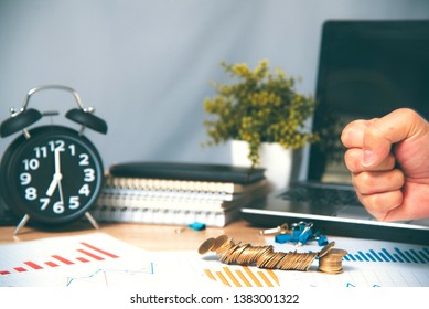 92 Smashed calculator Images, Stock Photos & Vectors | Shutterstock