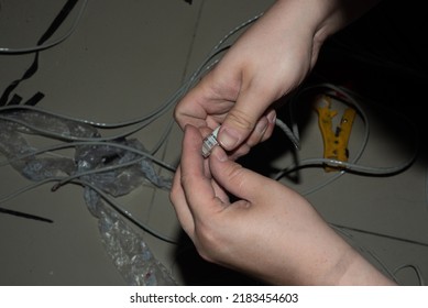 Hands Master Prepare Ethernet Cable Stock Photo 2183454603 | Shutterstock