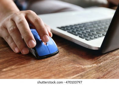 7,894 Man using mouse Images, Stock Photos & Vectors | Shutterstock