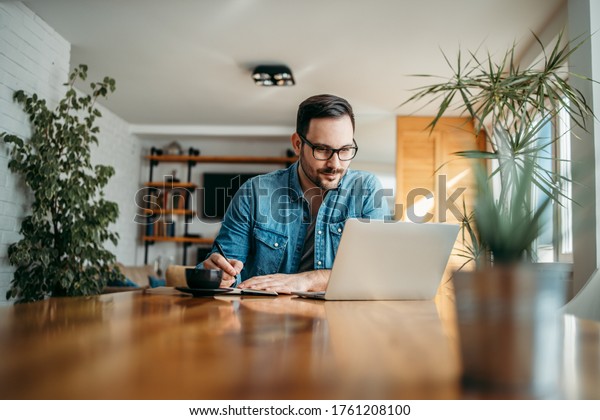 15,741 Laptop Writing Pad Images, Stock Photos & Vectors | Shutterstock