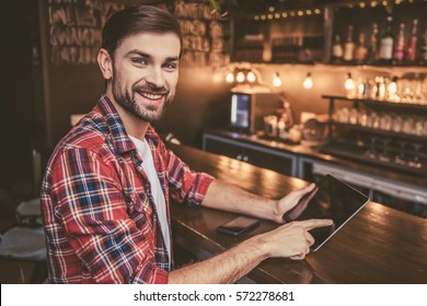 10,220 Handsome guy looking forward Images, Stock Photos & Vectors ...