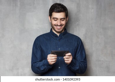 4,857 Man watching his phone Images, Stock Photos & Vectors | Shutterstock
