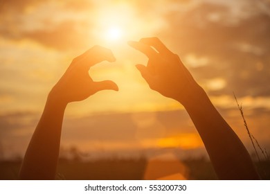 Handsshape Sun Stock Photo 553200730 | Shutterstock