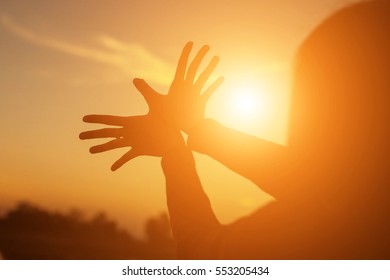 Handsshape Sun Stock Photo 553205434 | Shutterstock