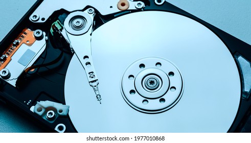 1,361 Harddisk broken Images, Stock Photos & Vectors | Shutterstock