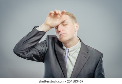 Confused Man Scratching Head Confused Young Foto stock 1376901299 ...