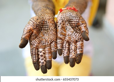 Henna Hands Stock Photo 655437073 | Shutterstock