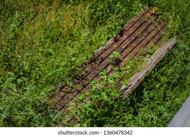 985 Hidden Bench Images, Stock Photos & Vectors | Shutterstock