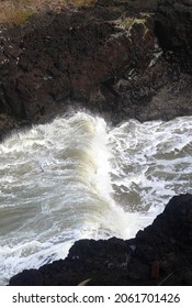 Hide Tide Waves Foam Devils Churn Stock Photo 2061701426 | Shutterstock