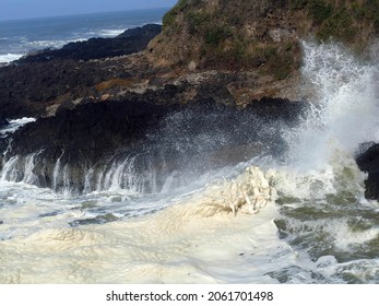 Hide Tide Waves Foam Devils Churn Stock Photo 2061701498 | Shutterstock