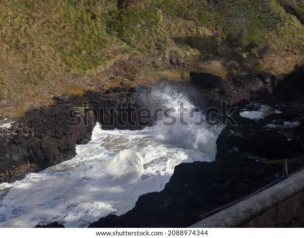 Hide Tide Waves Foam Devils Churn Stock Photo 2088974344 | Shutterstock