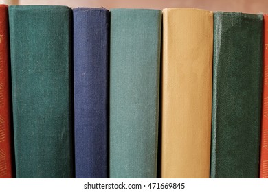 Horizontal Stack Old Books On Shelf Stock Photo 471669845 | Shutterstock