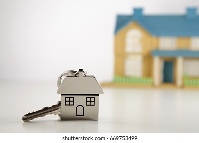 House Shape Key Ring Mini Model Stock Photo 669753499 | Shutterstock