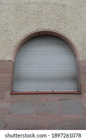 411 Roll windows down Images, Stock Photos & Vectors | Shutterstock