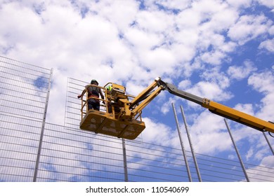 1,091 Mobile elevated work platform Images, Stock Photos & Vectors ...
