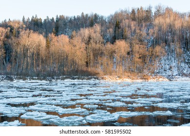 Ice Floating Down River Stock Photo 581595502 | Shutterstock
