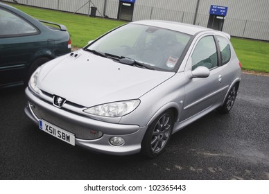 Peugeot 206 Logo Vector (.EPS) Free Download