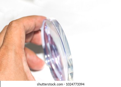 Essilor Logo Vector (.EPS) Free Download