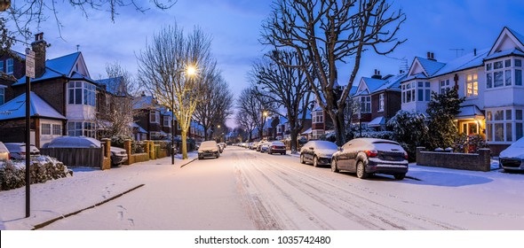 Winter snowfall in london at night HD wallpaper download