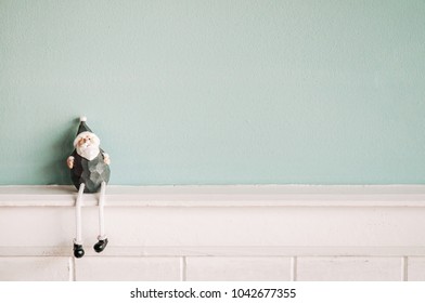 Mini Santa Doll 4K wallpaper download