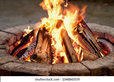 Firepit Wood Fire HD wallpaper download