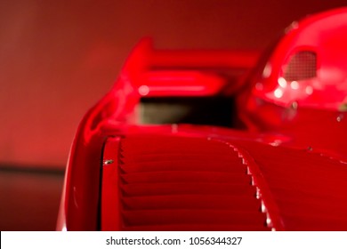 Red Ferrari open doors 2K wallpaper download