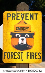 Smokey the Bear Logo Vector (.EPS) Free Download
