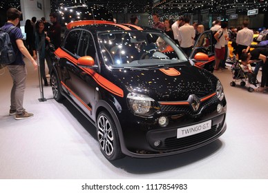 Renault Twingo Logo Vector (.SVG) Free Download