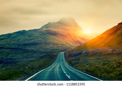 A long the way 4K wallpaper download