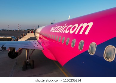 Wizz Air Logo Vector (.EPS) Free Download