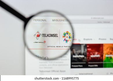 telkomsel Logo Vector (.EPS) Free Download