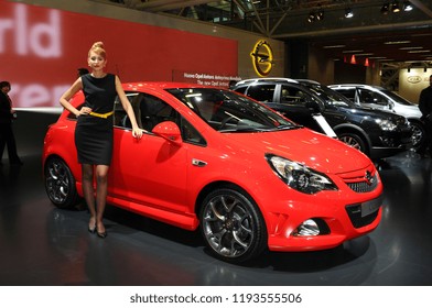 Opel Corsa Lite Logo Vector (.CDR) Free Download