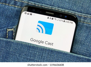 chromecast Logo Vector (.SVG) Free Download
