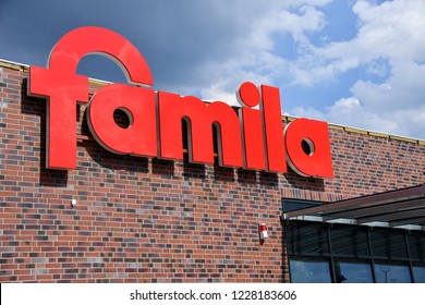 Famila Logo Vector (.EPS) Free Download