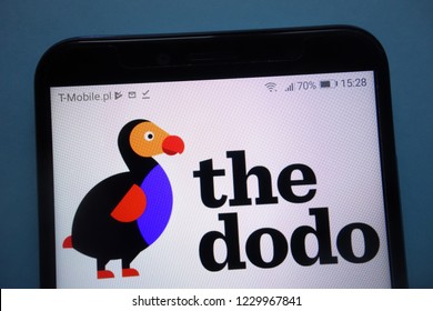 Dodot Logo Vector (.AI) Free Download